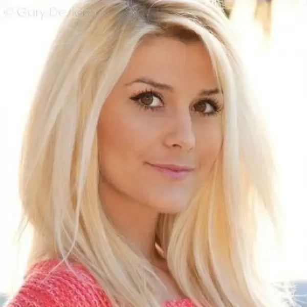 Saranda Rexhaj, Këngë