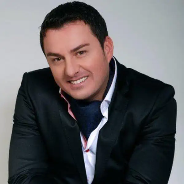 Gjovani Gjonaj, Këngë