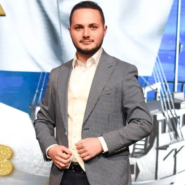 Drilon Berisha :: Biografia